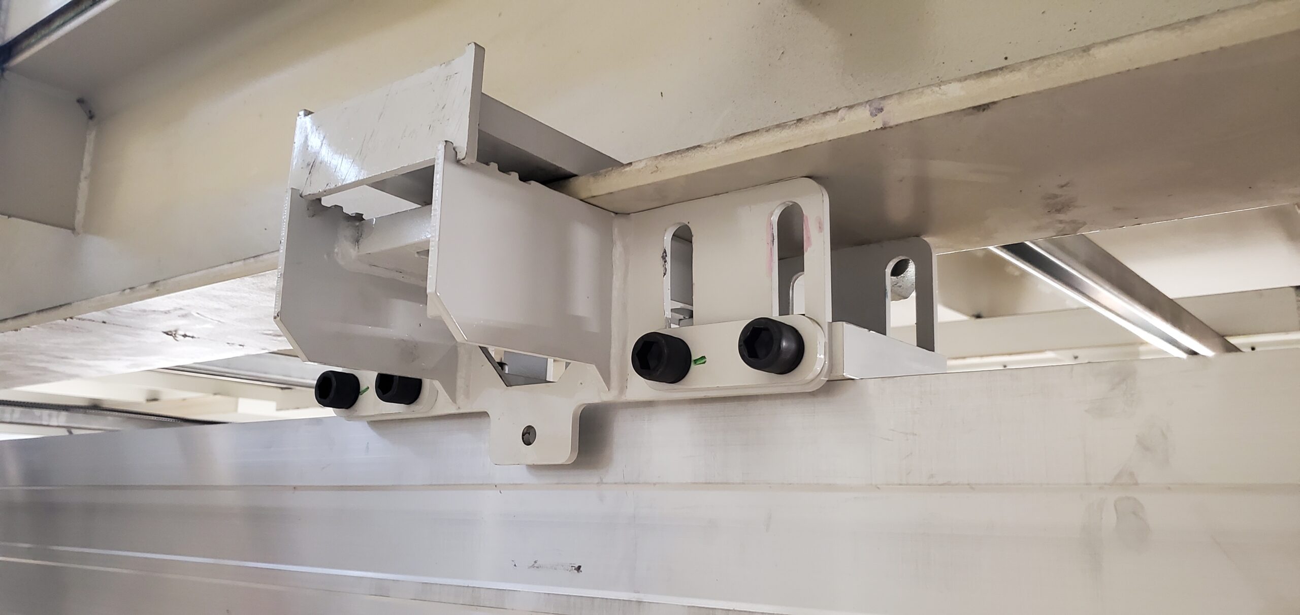 Bridge Crane Hangers | Givens Lifting Systems Inc.