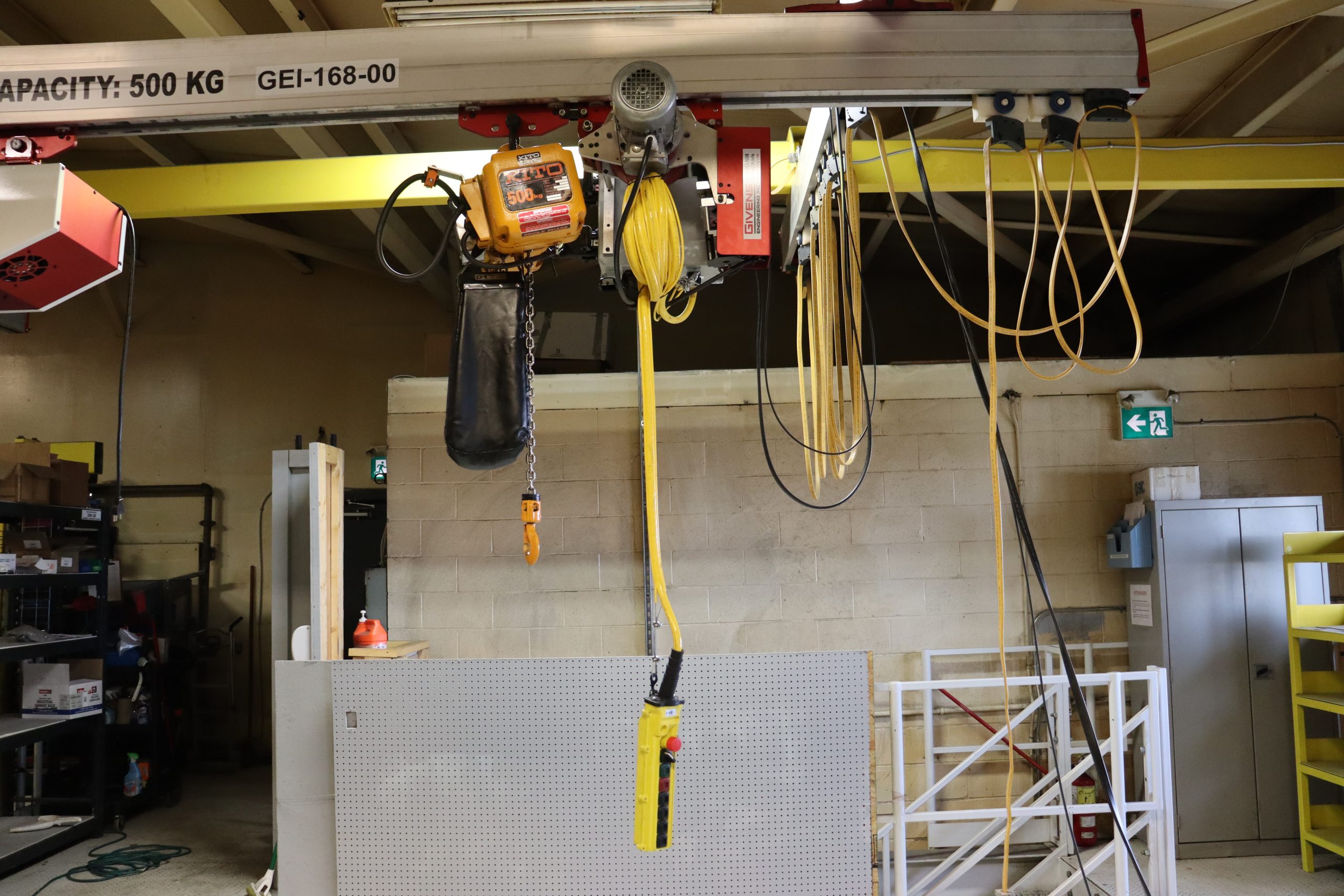 Electric Tractor Drive | Givens Lifting Systems Inc.